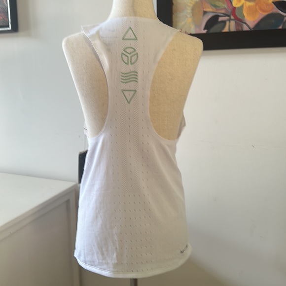 Nike | Tops | Nike Chicago Marathon Tank | Poshmark